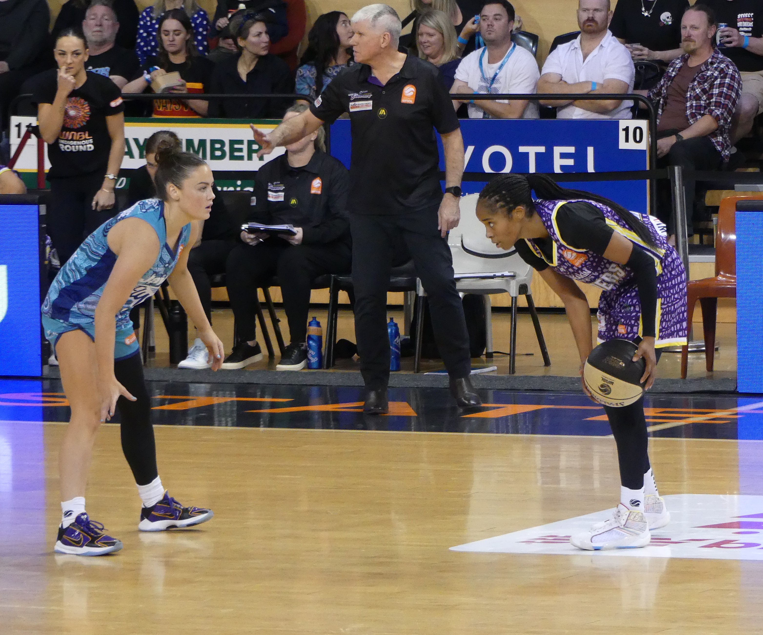 22 players make their debut in Round 1 of the 2023/24 Cygnett WNBL ...